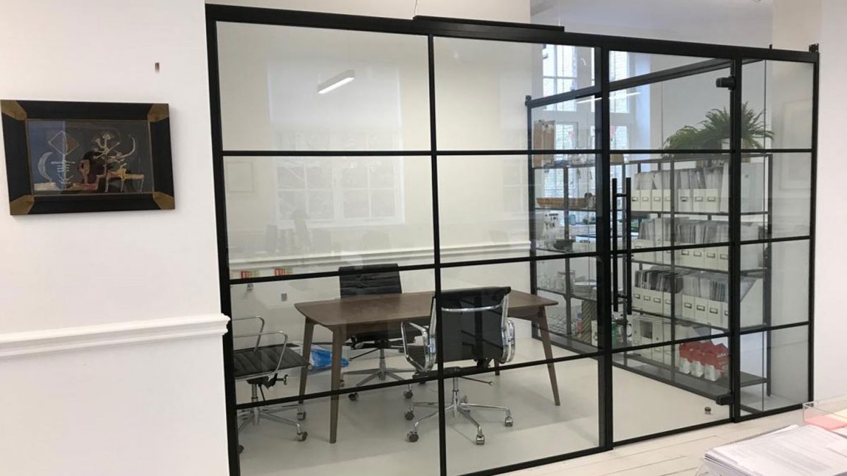 Free Standing Glass Screens - Glass Interiors